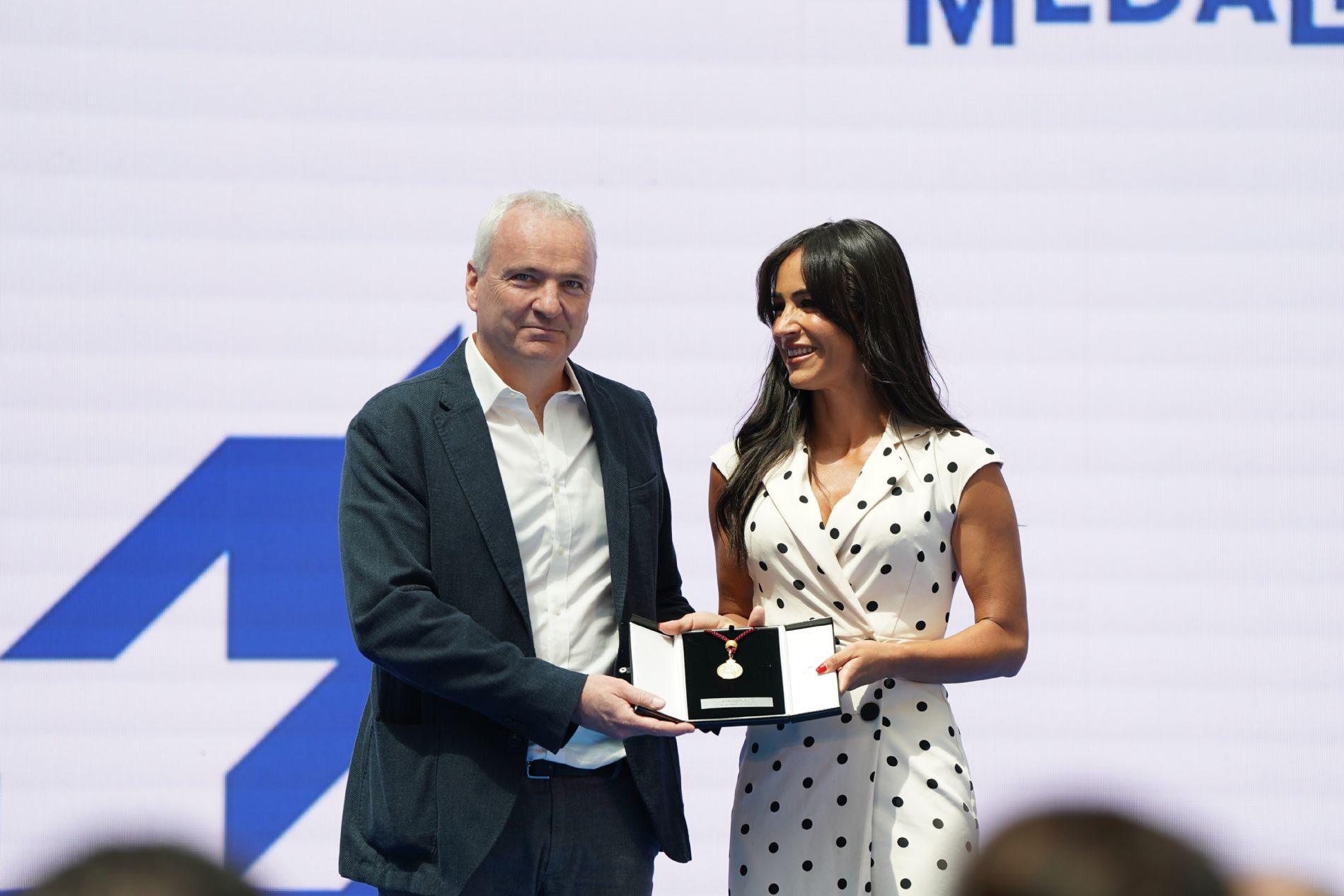 Cesal recibe la Medalla de Madrid